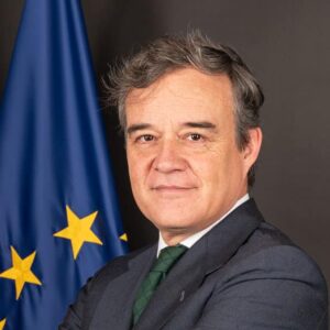 Alberto Ucelay